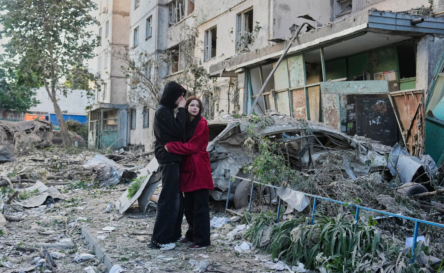 Russian attack on Ukraine kills 22 people, officials say, as Moscow ...