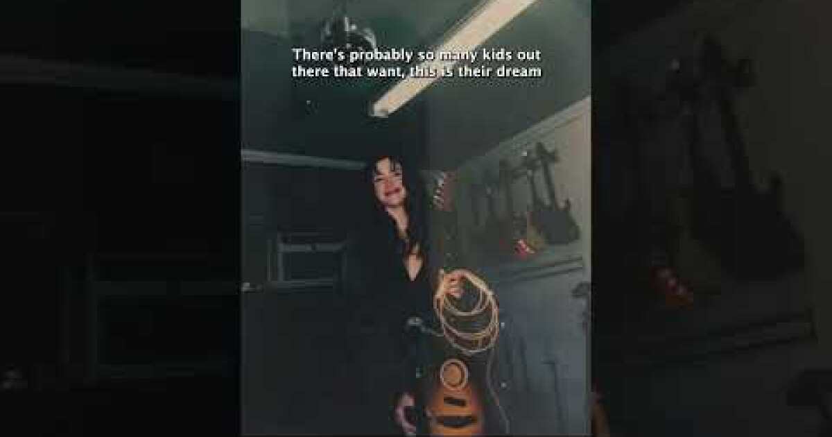 Aleah Discavage: Healing through song in her Tiny Desk Contest entry ...