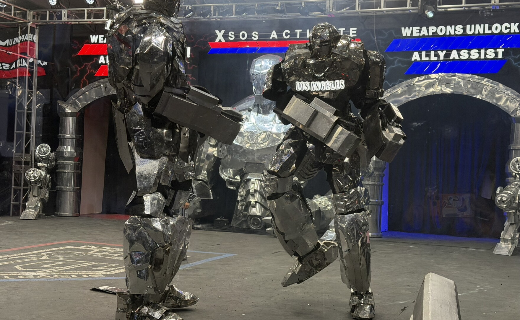 Giant robots battle it out in Detroit's Robowar | KPBS Public Media