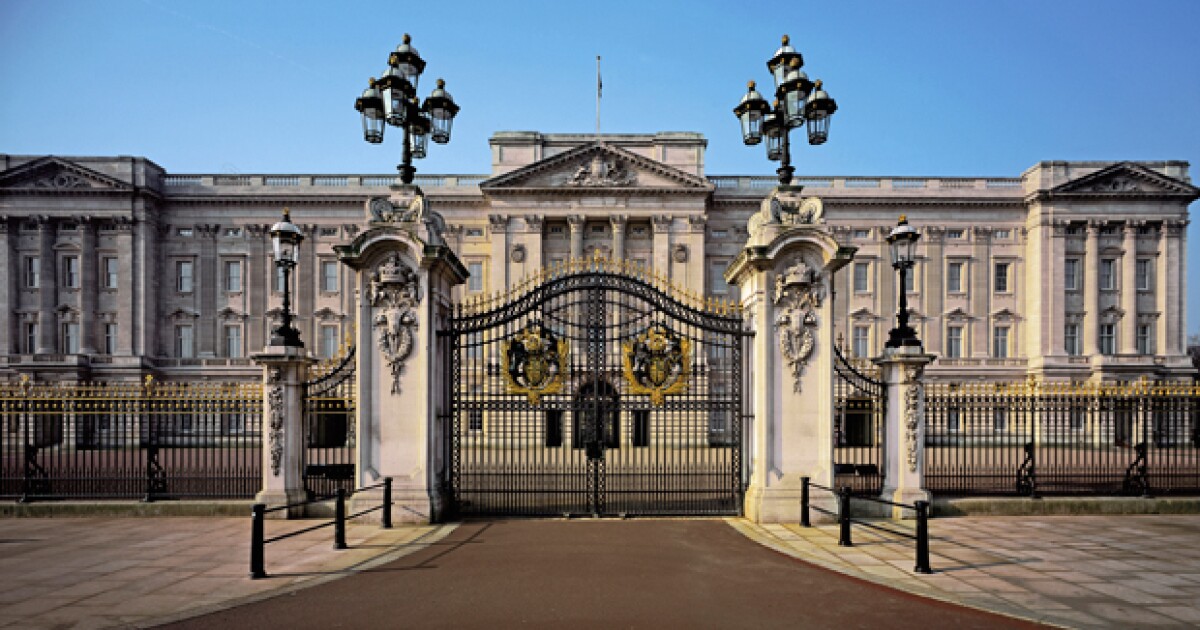 The Queen's Palaces: Buckingham Palace | KPBS Public Media