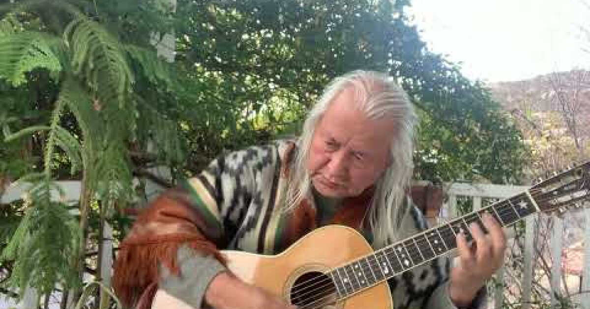 Robert Wetzel ~ The Rain Song solo guitar part | KPBS Public Media