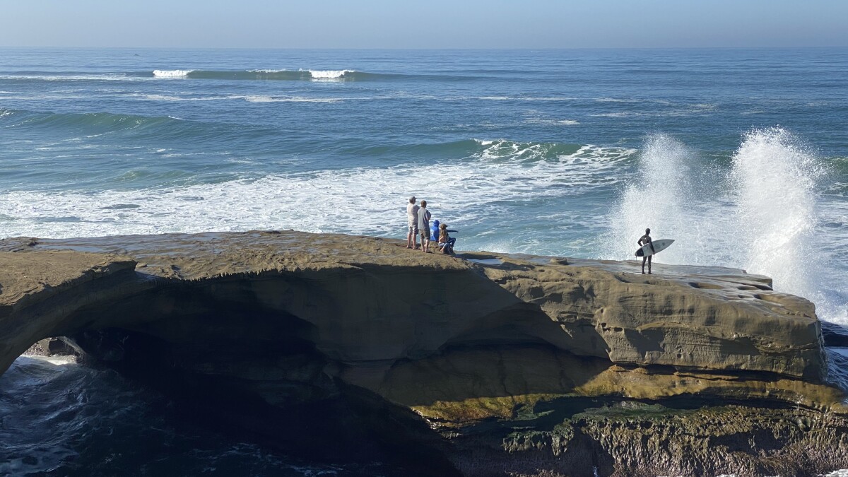 sunset cliffs rock jump